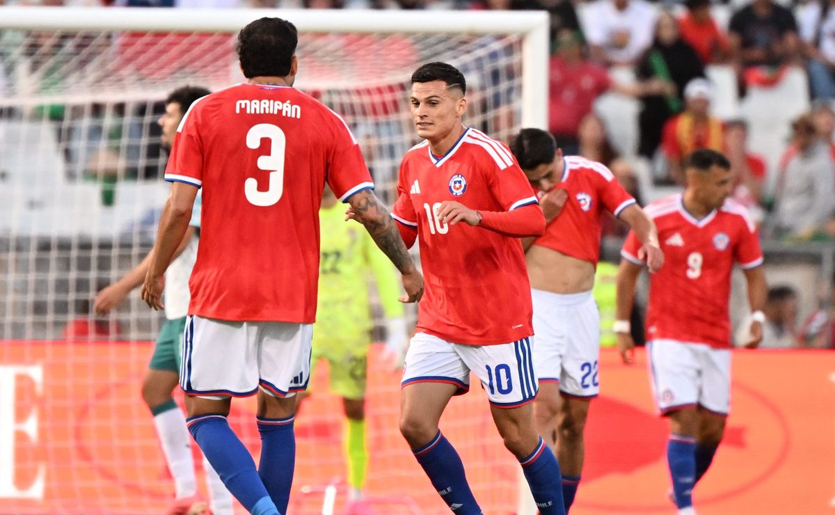 Video: Lucas Cepeda se luce con un golazo en la derrota de Chile frente ...