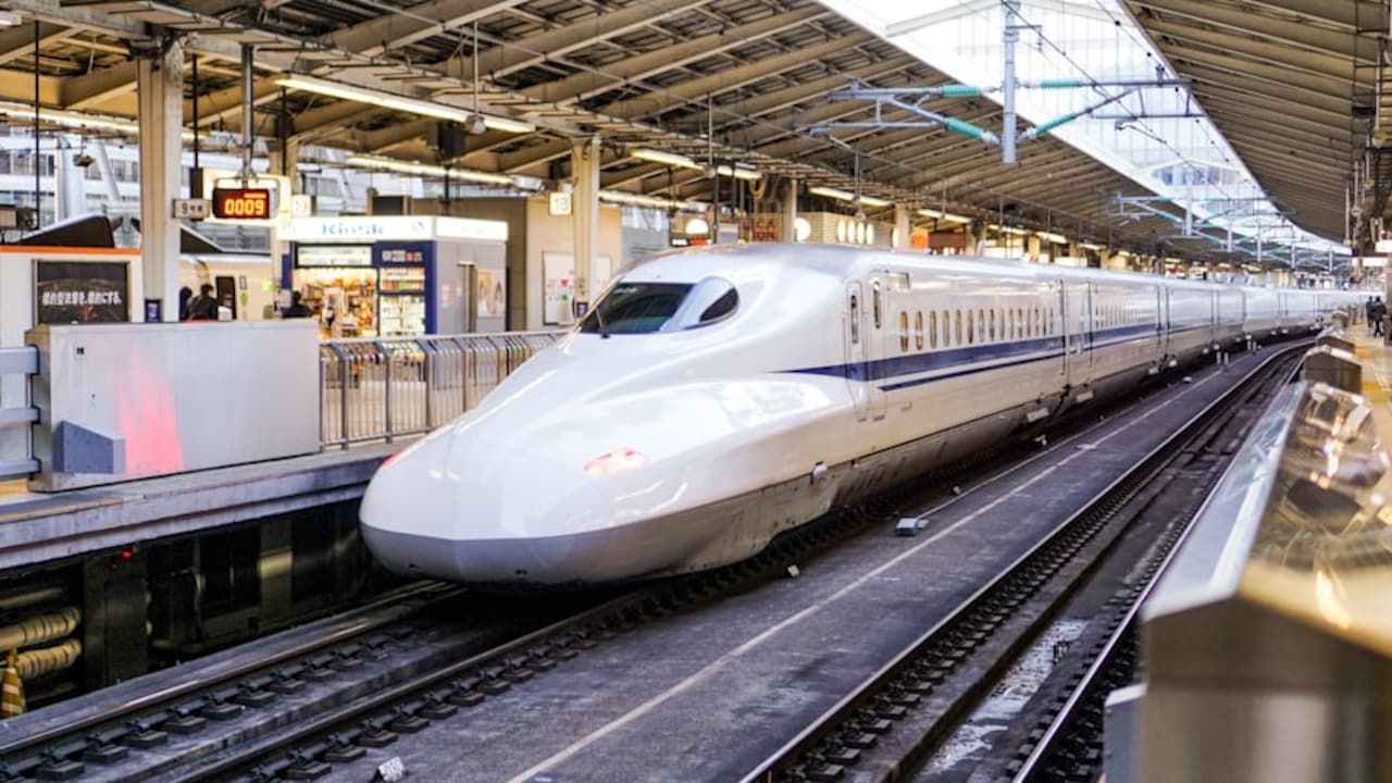 Delhi to Siliguri in 6 hours? Centre eyes bullet train for Bengal rail ...