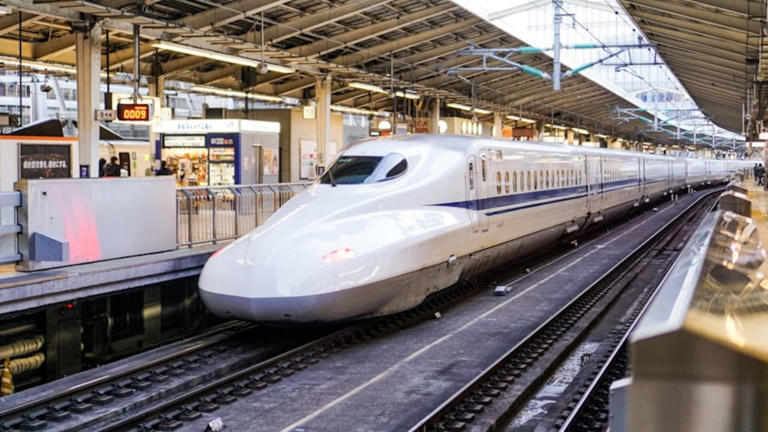 Delhi to Siliguri in 6 hours? Centre eyes bullet train for Bengal rail ...