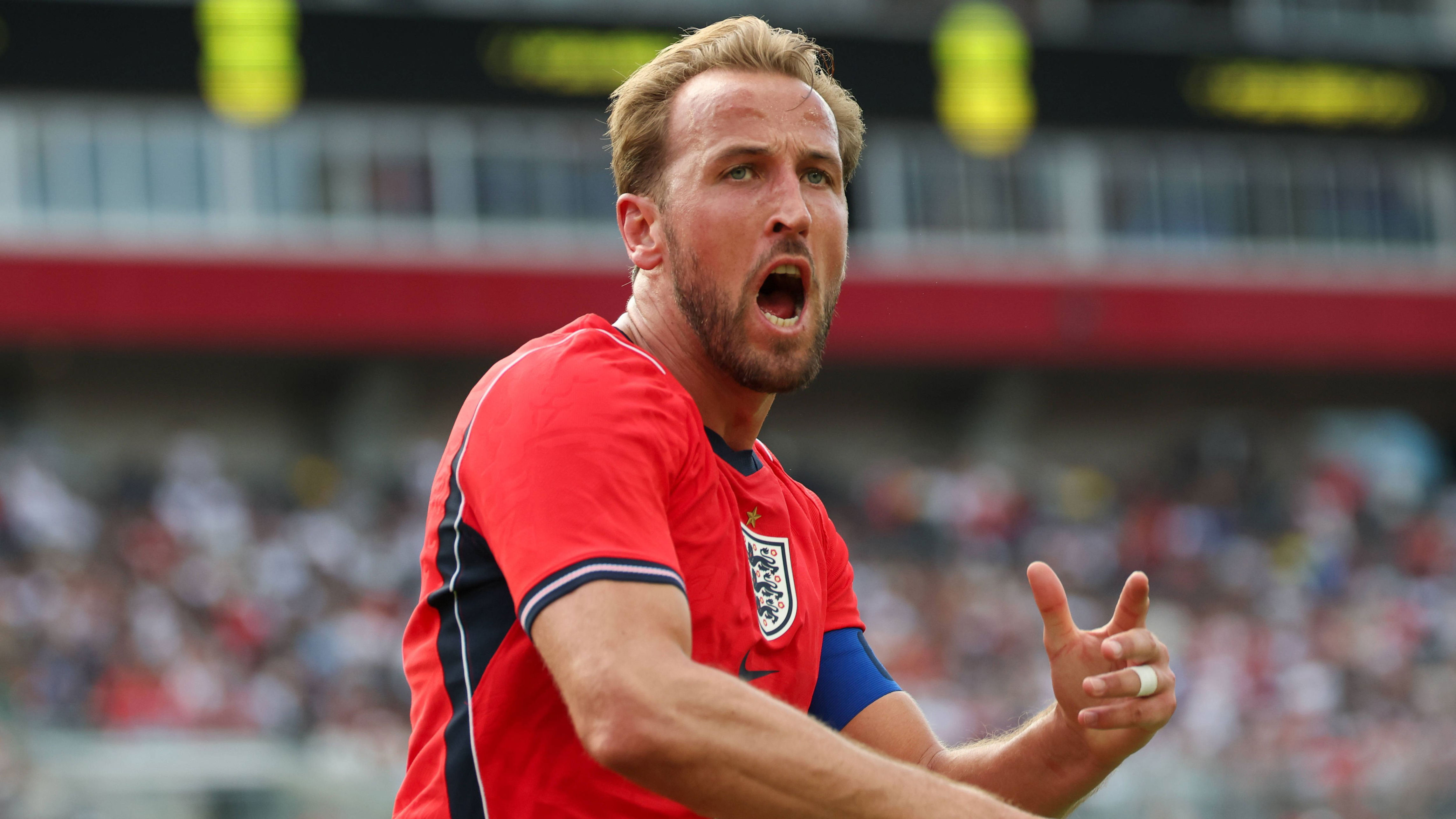 Teleurstellend Engeland heeft aan kopbal Kane genoeg voor minimale zege