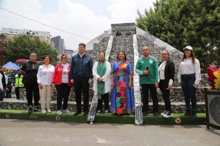Pablo Vázquez Camacho inaugura la glorieta mundialista con obras hechas ...