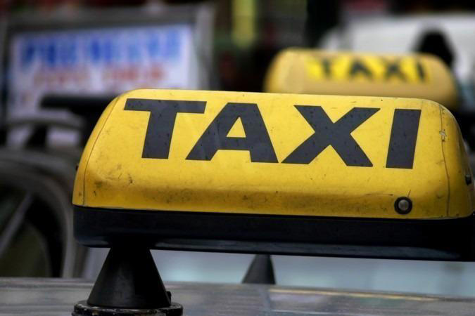 Taxi driver who filmed TikTok videos from his cab has private hire ...