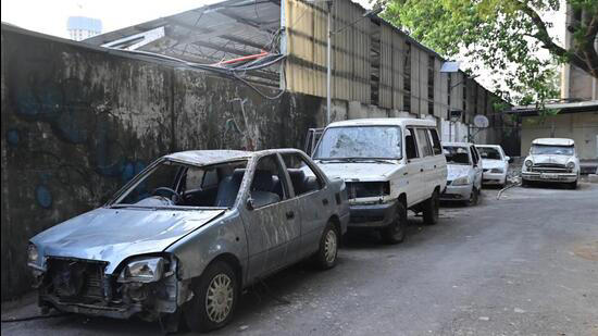 Abandoned and parked vehicles turn St George’s Hospital into a safety ...