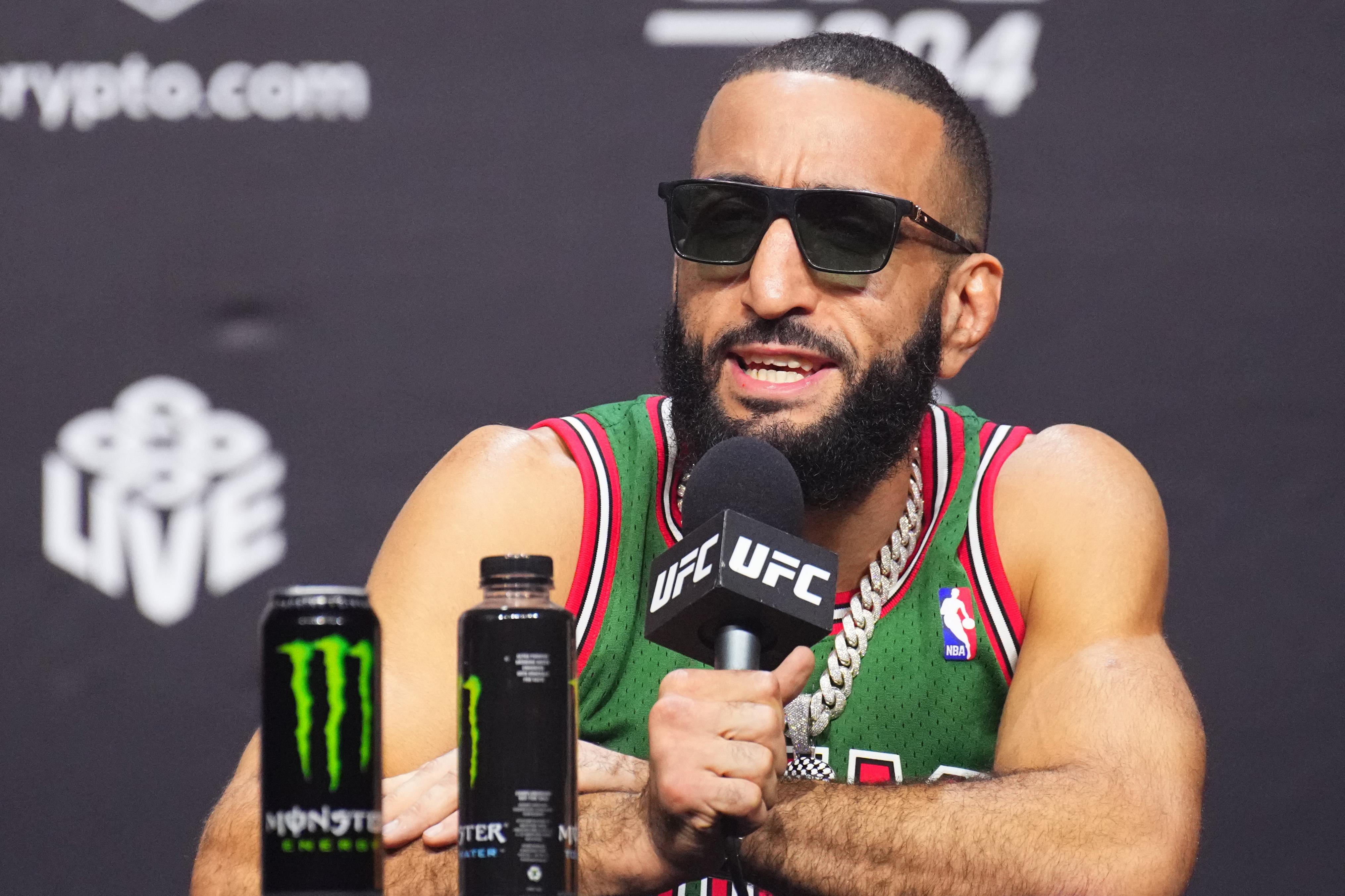 Live! Watch UFC Vegas 118 post-fight press conference video stream ...