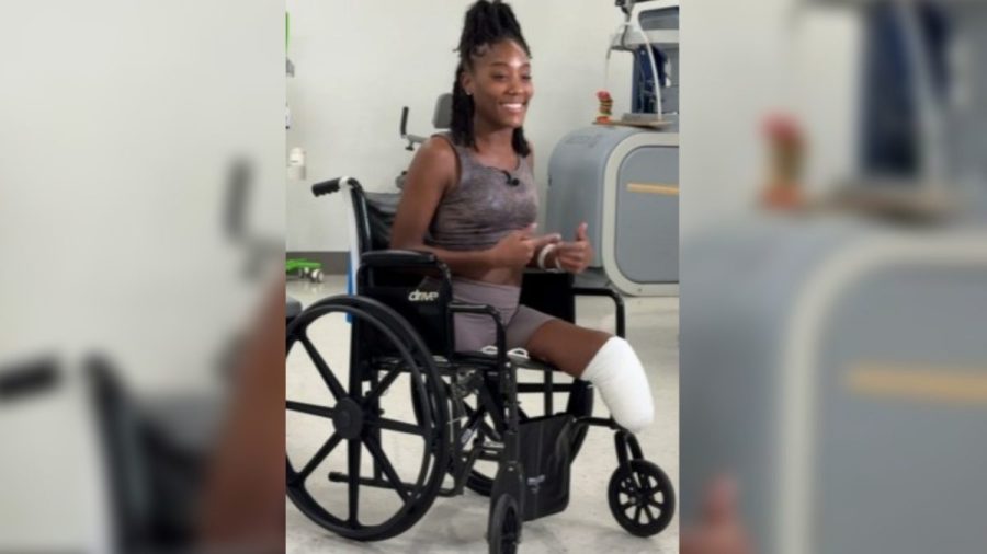 Woman who lost both legs during Carnival Cruise files lawsuit