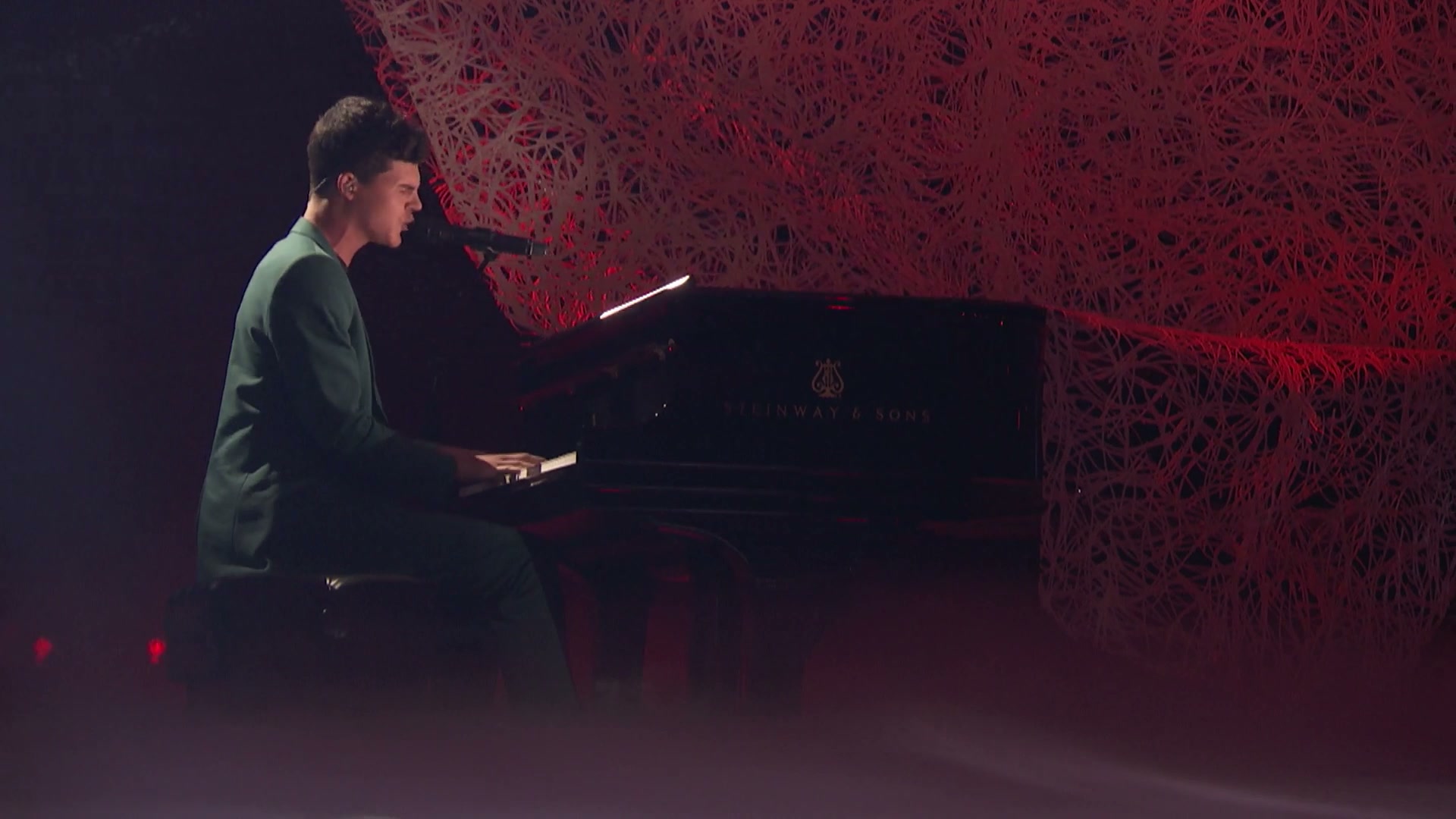 Joseph O'Brien - singer and pianist