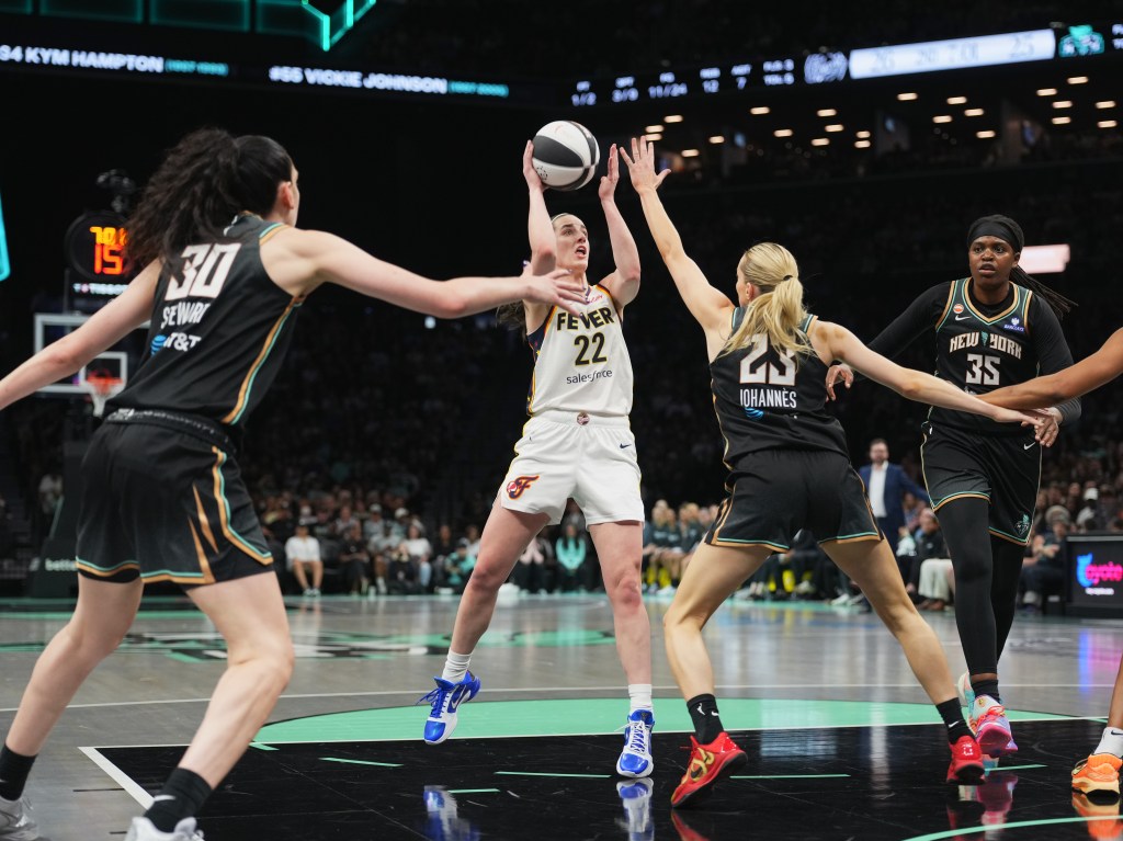Breanna Stewart powers Liberty past Caitlin Clark, Fever as winning ...