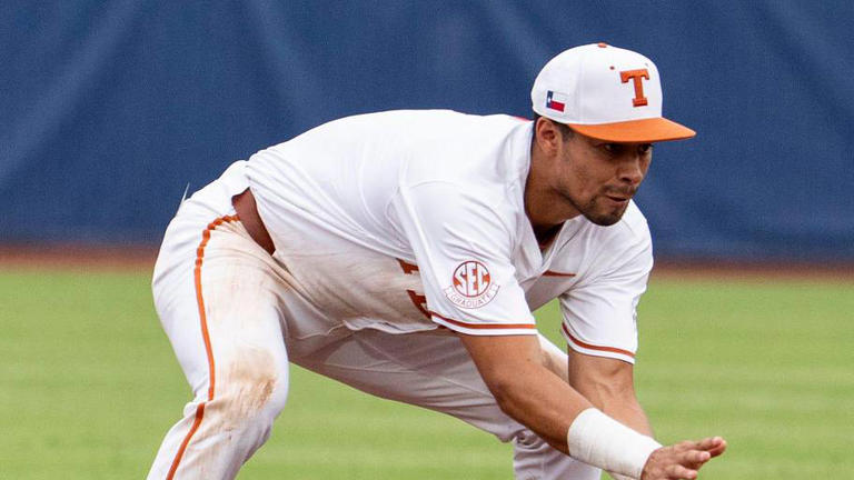 Winners and losers as Oregon baseball faces elimination after Texas loss