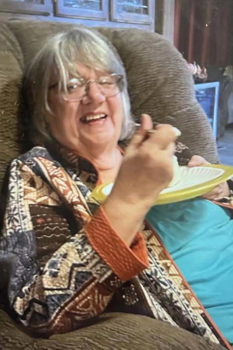 Longview police searching for missing elderly woman