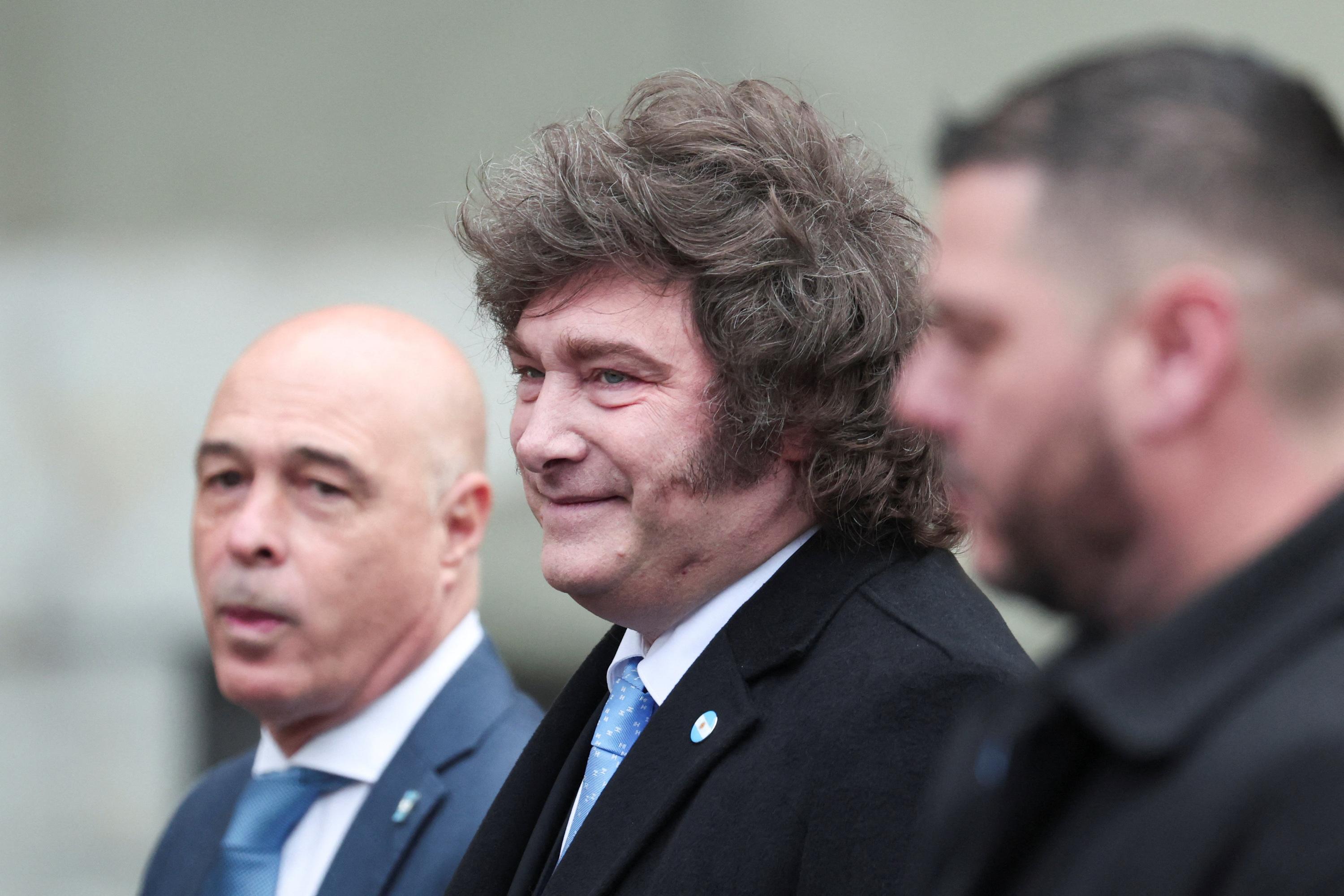 Javier Milei supprime l’impôt sur les revenus locatifs pour ...