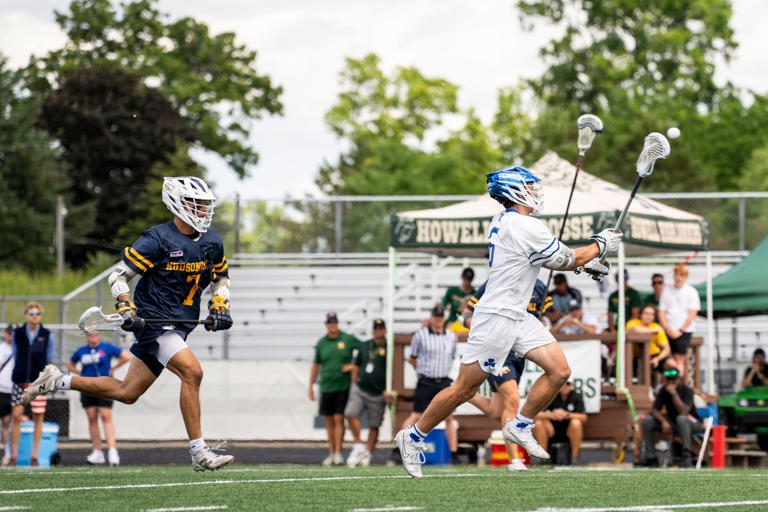 See photos as Detroit Catholic Central battles Hudsonville for D1 boys ...