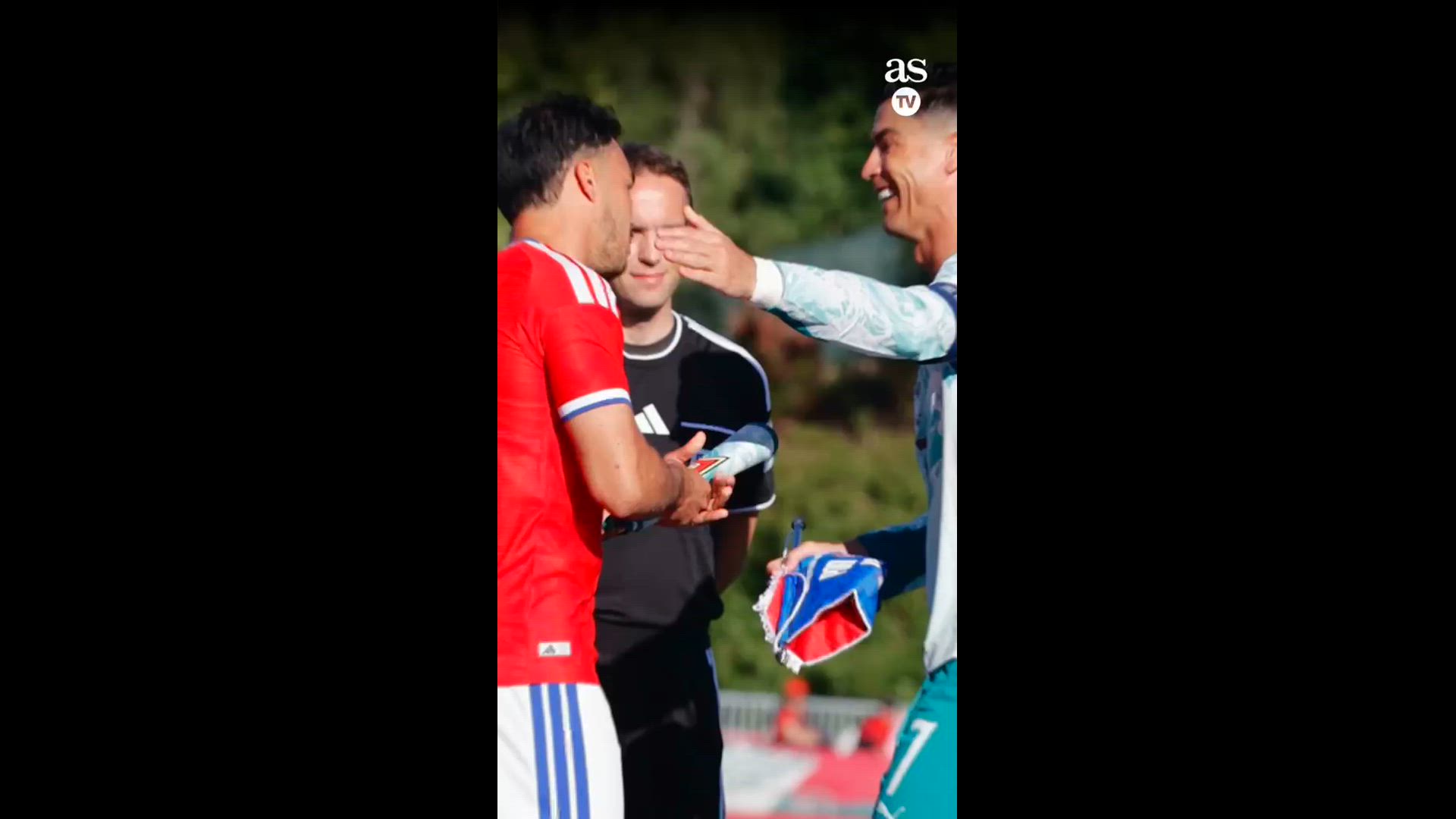 Revelan qué le dijo Cristiano Ronaldo a Gabriel Suazo en la cancha