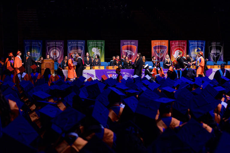 Eastlake High graduates 760; principal leads final commencement