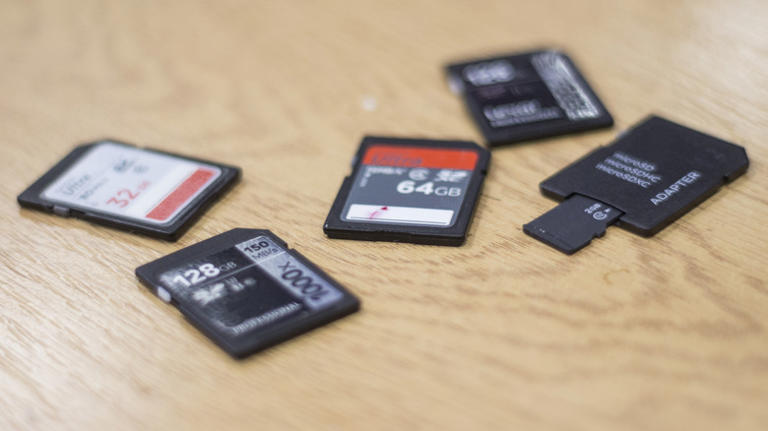 USB vs. SD card: Which is better for storing photos?