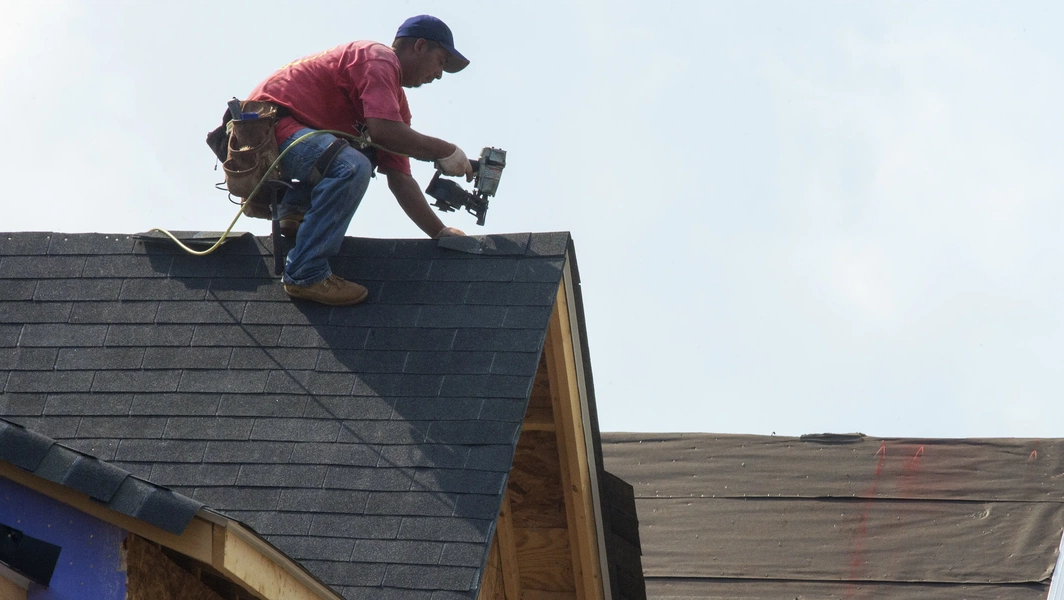 Smart roofing choices that save headaches later