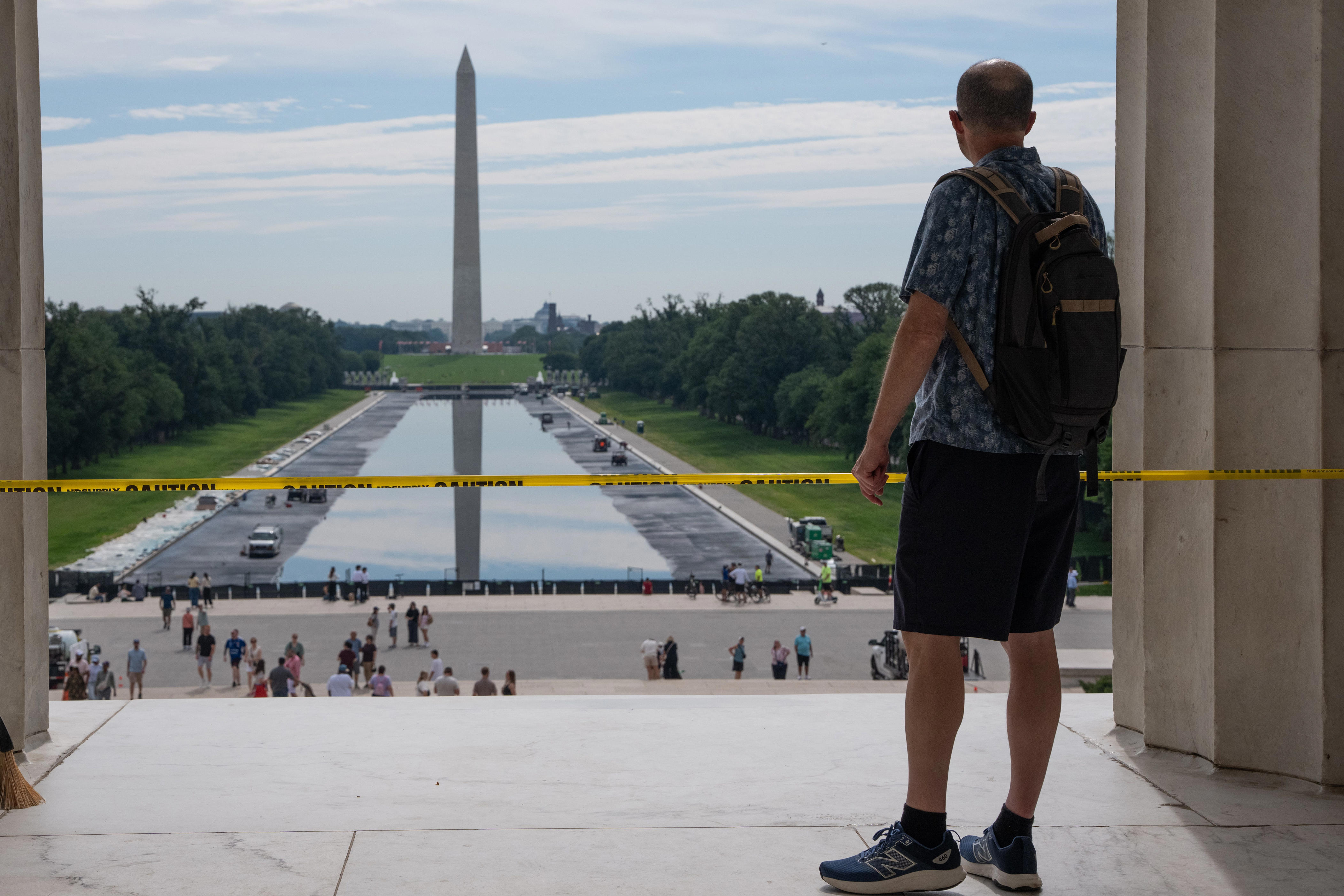 Photos show blue surface added to Lincoln Memorial reflecting pool