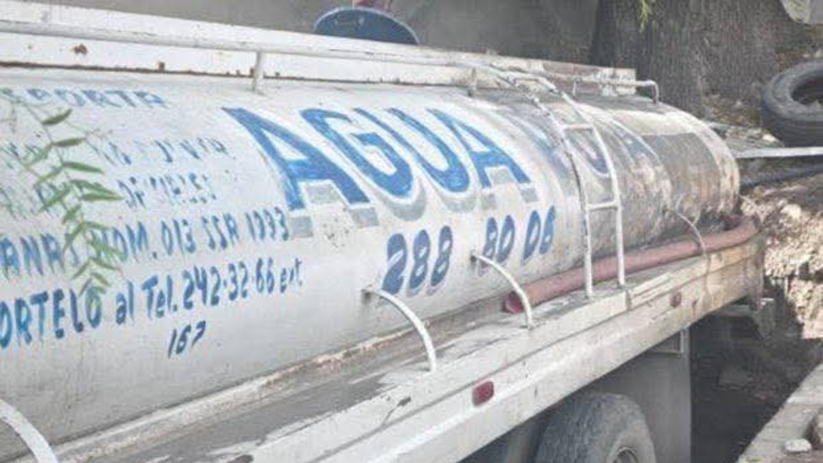 Cae banda de “aguachicol” en Puebla: vendían pipas de agua hasta en 700 ...