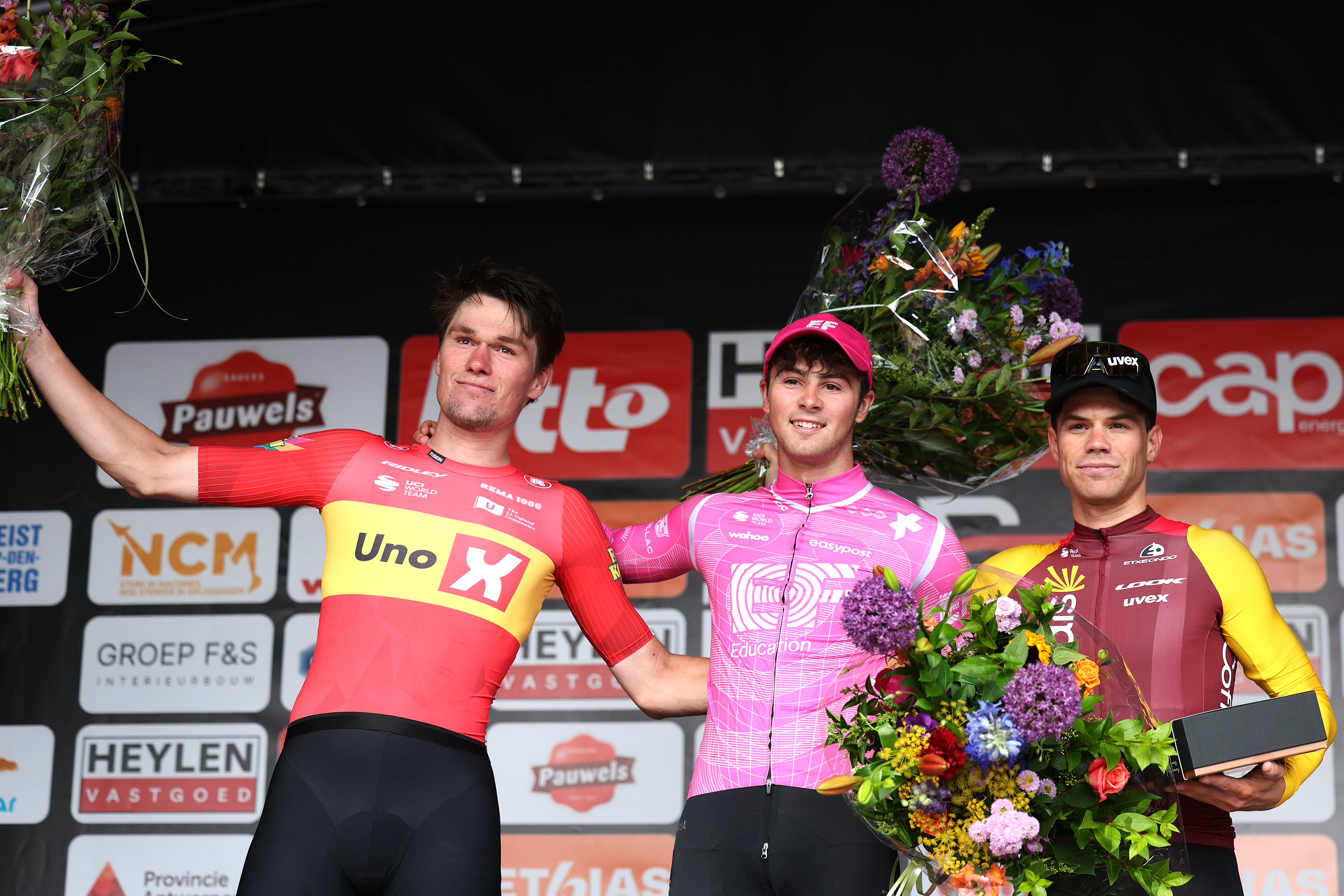Heistse Pijl: Young Briton Noah Hobbs claims first pro victory in tight ...