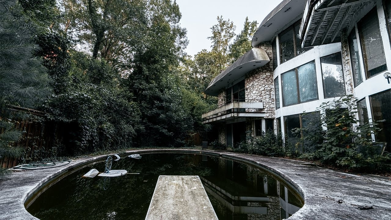 Abandoned flint stone mansion with massive swimming pool found in the ...