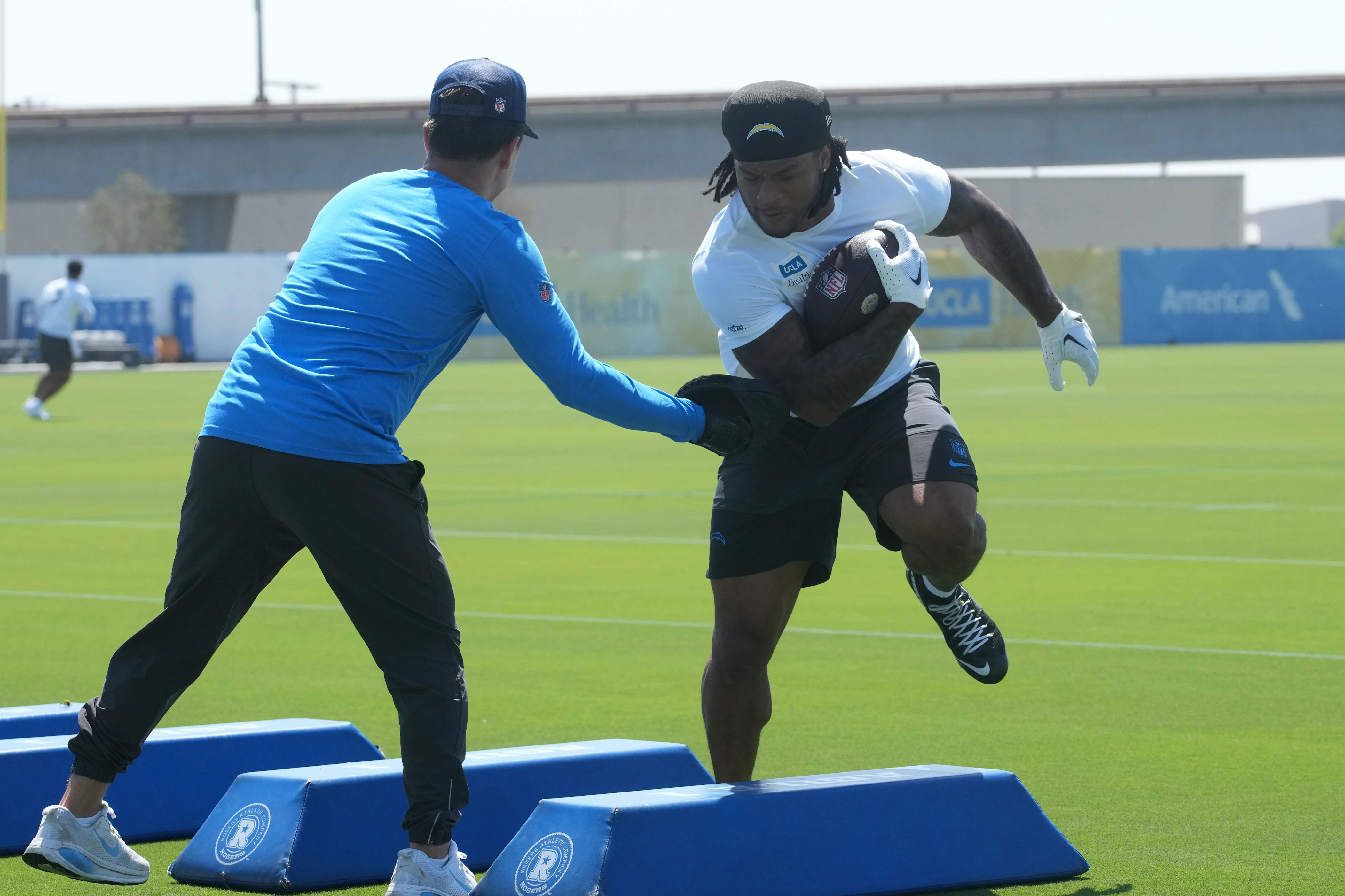Chargers RB among second-year breakout players in 2026