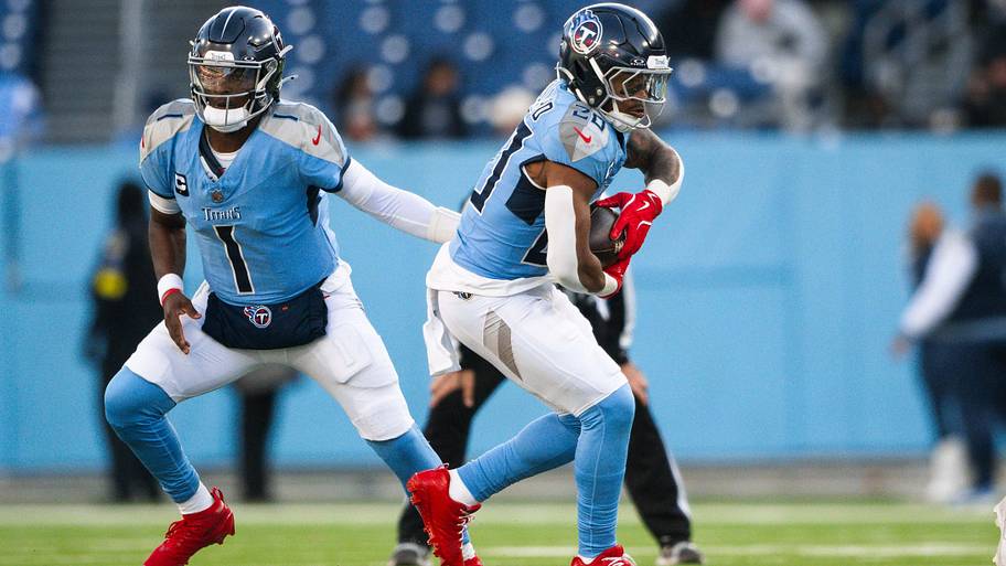 Titans' offensive trio receives some major disrespect ahead of 2026 season