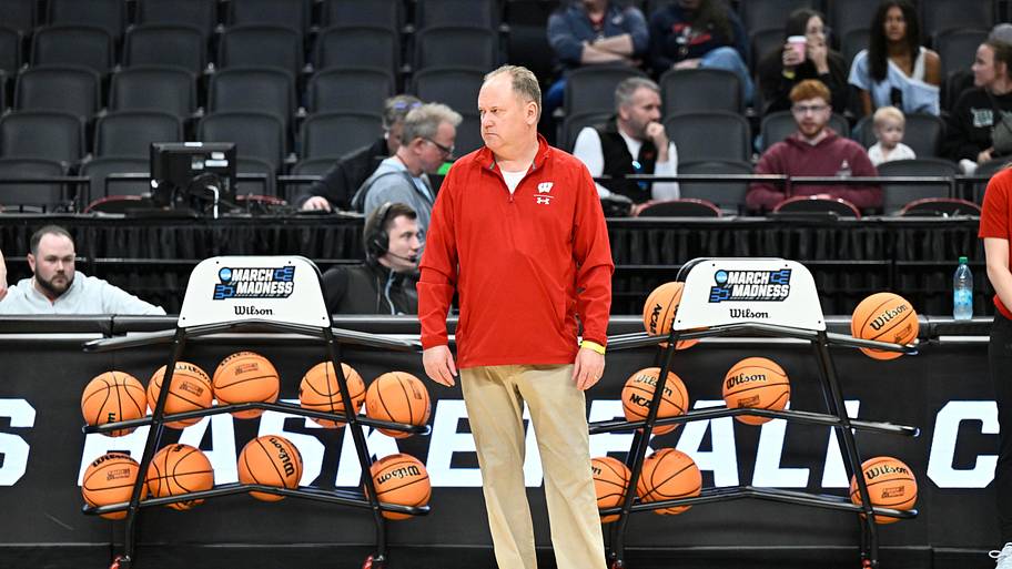 Greg Gard has a clear 4-star priority after Jalen Brown committed to ...