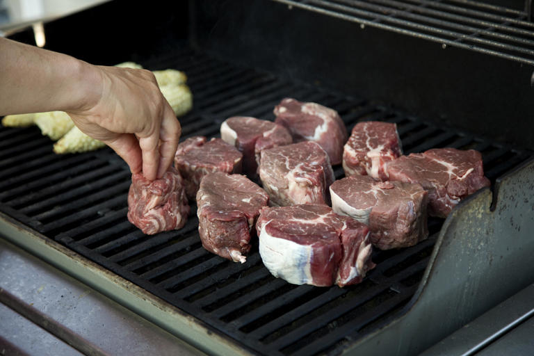 Cooking every cut of steak the same way? Chefs explain why that's a mistake