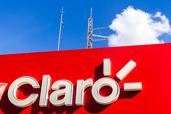 Clientes relatam instabilidade na rede da Claro neste sábado, 6