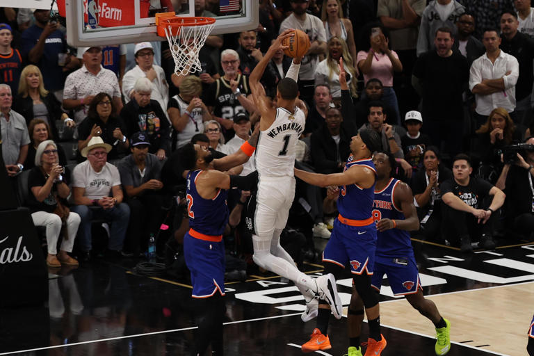 Highlights: Five players finish with 14+ points in late Game 2 comeback ...