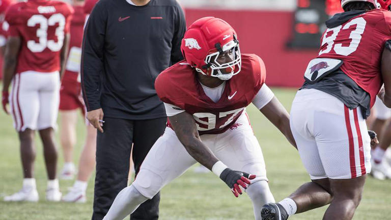 Chicago Bears make up for 2026 offseason mistakes in new NFL mock draft