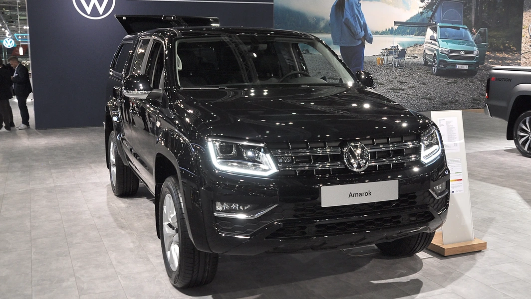 Volkswagen and Walkinshaw unveil on-road focused Amarok W600