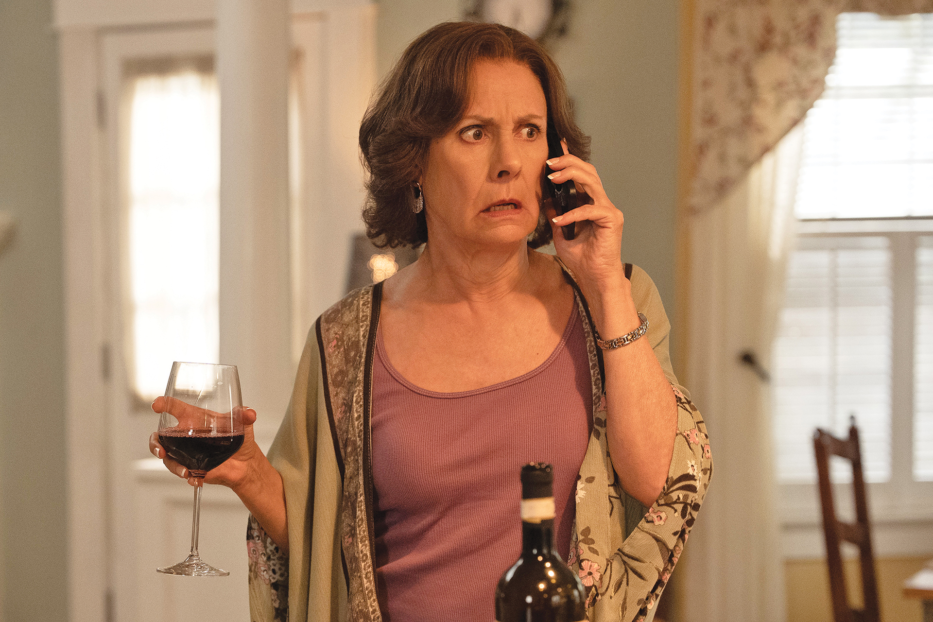 Laurie Metcalf takes on motherhood in 'Big Mistakes,' 'Monster' - and ...