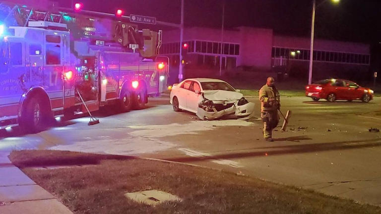 Crash with injuries slows traffic in Cedar Rapids