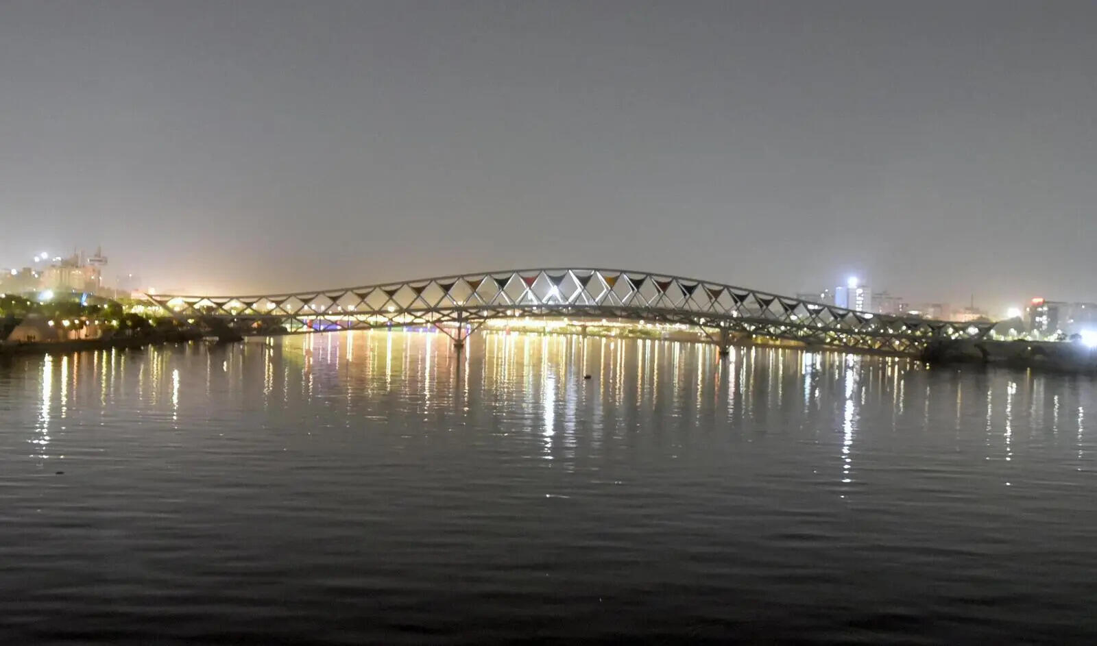 A’bad light pollution doubles in 8 years, forecast to alarmingly climb ...