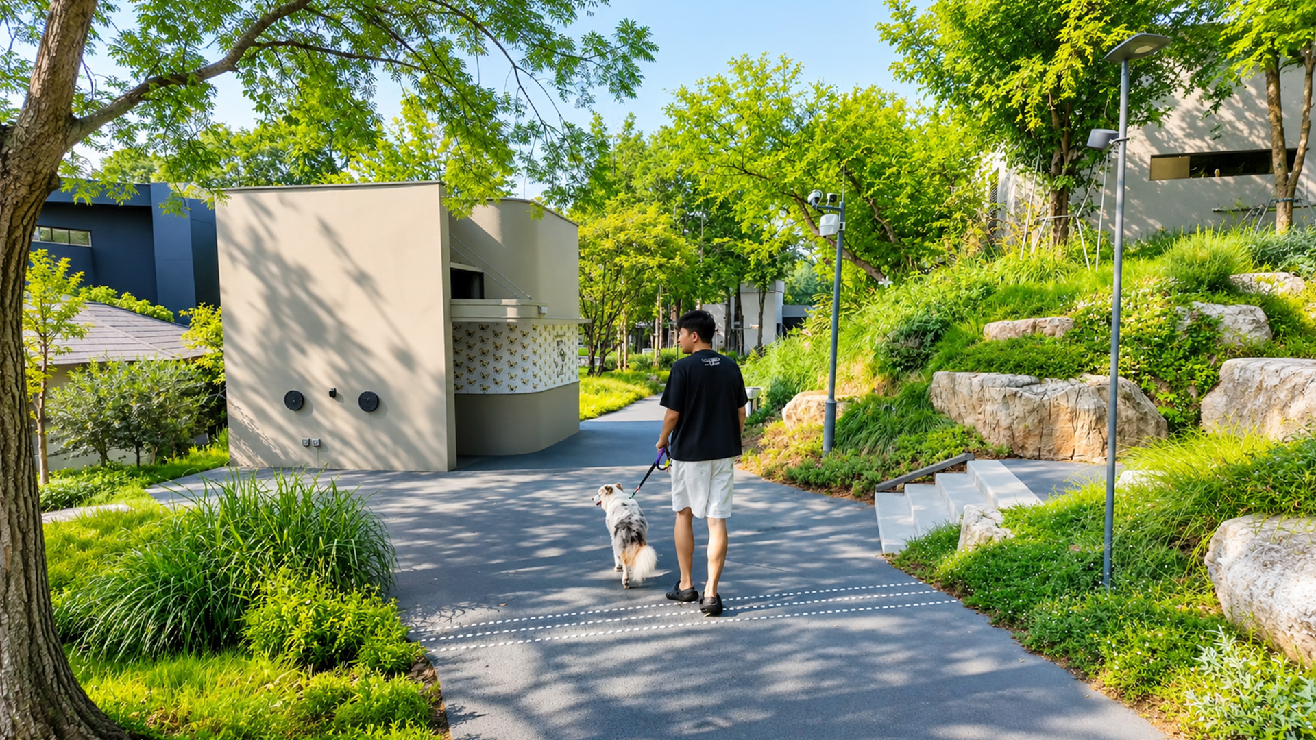 A green shopping lane tucked inside a wealthy neighborhood