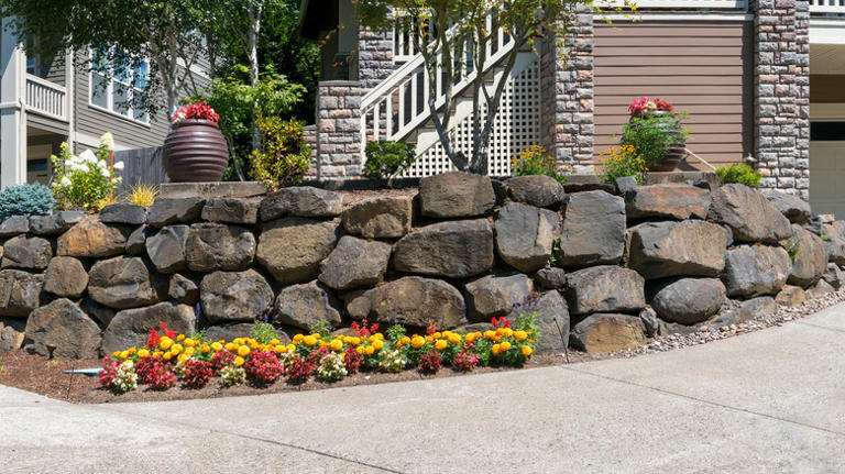 Not bricks, not pavers: The durable driveway edging idea that upgrades ...