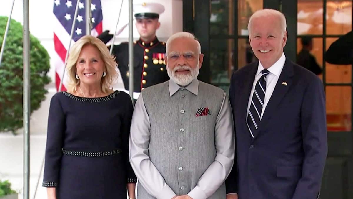 Wanted to keep 7.5-carat diamond gifted by PM Modi, but was too ...