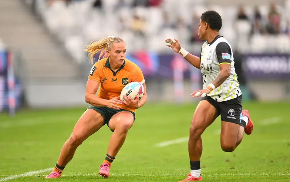 Australia women eye title showdown as men bow out