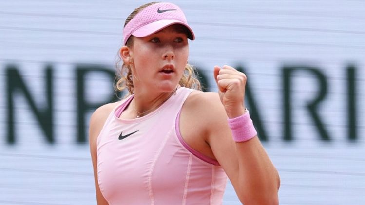 How much cash did 19-year-old French Open champion Mirra Andreeva win ...