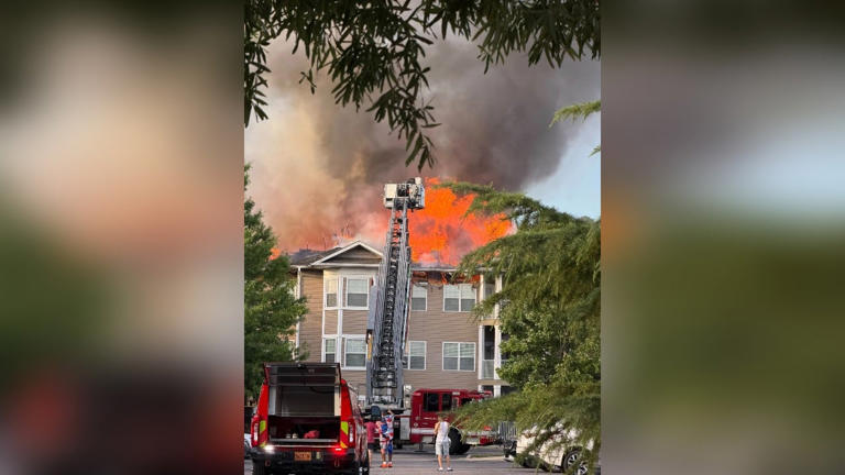 Multiple crews responding to four-alarm apartment fire in Salisbury
