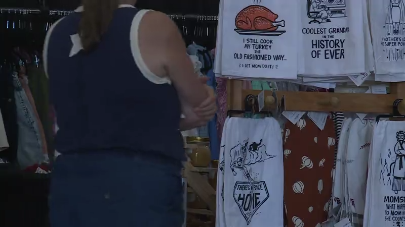 Former Painted Tree vendors hold 'New Roots' pop-up market