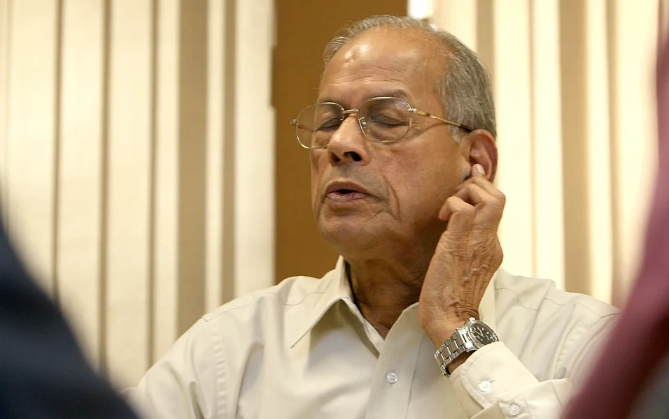 Kerala forms panel to study Sreedharan's solar rail plan