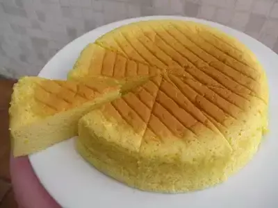 Japanese souffle cheesecake