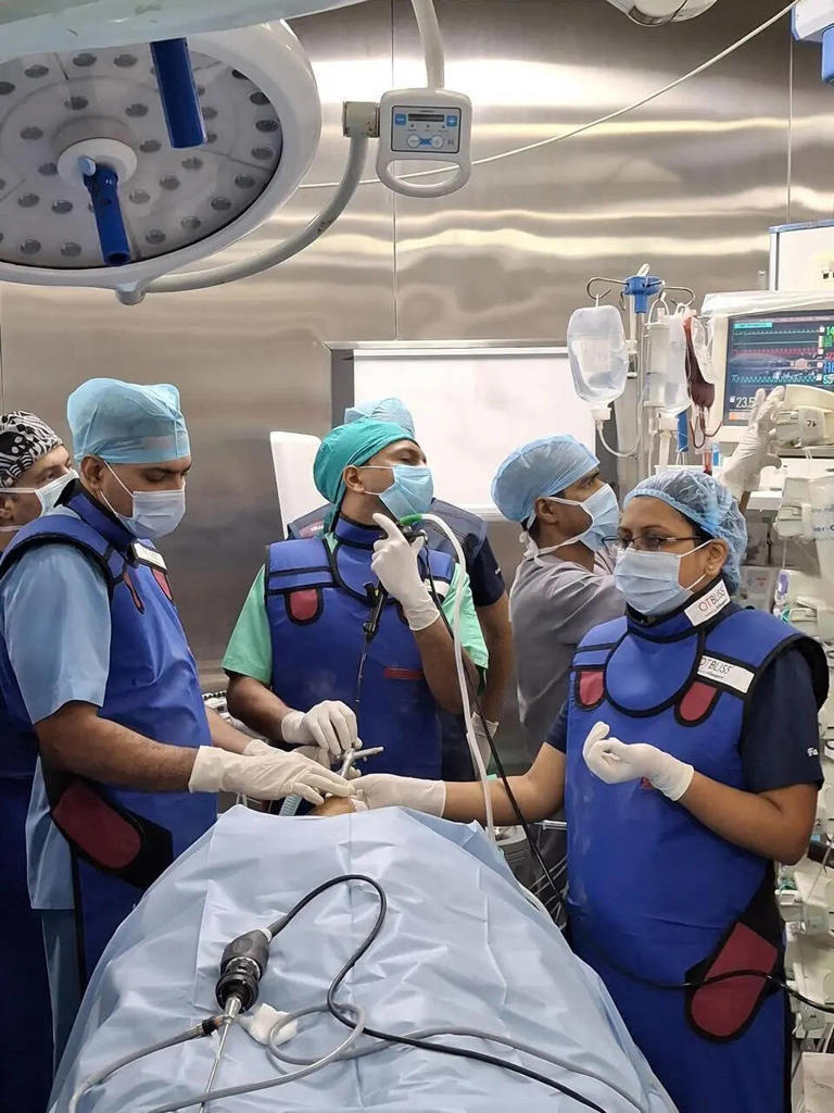 Army doctors perform high-risk airway stenting procedure to save cancer ...