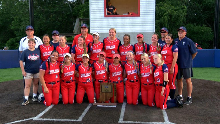 Patriots win second softball semi-state in school history