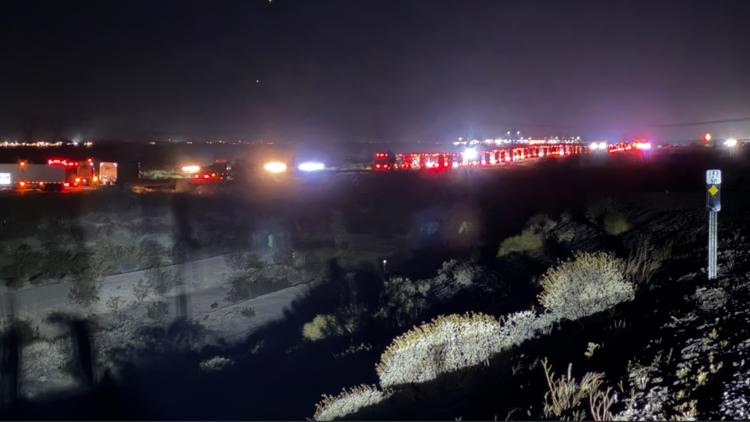 1 killed, 4 injured in crash that closed I-10 west of the Valley