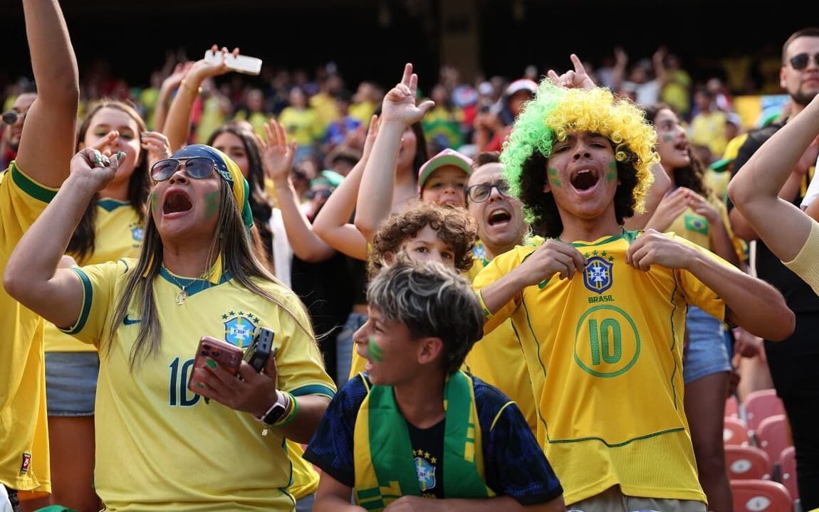 Corte de hino nacional em Brasil x Egito gera incômodo: 'Incrível'