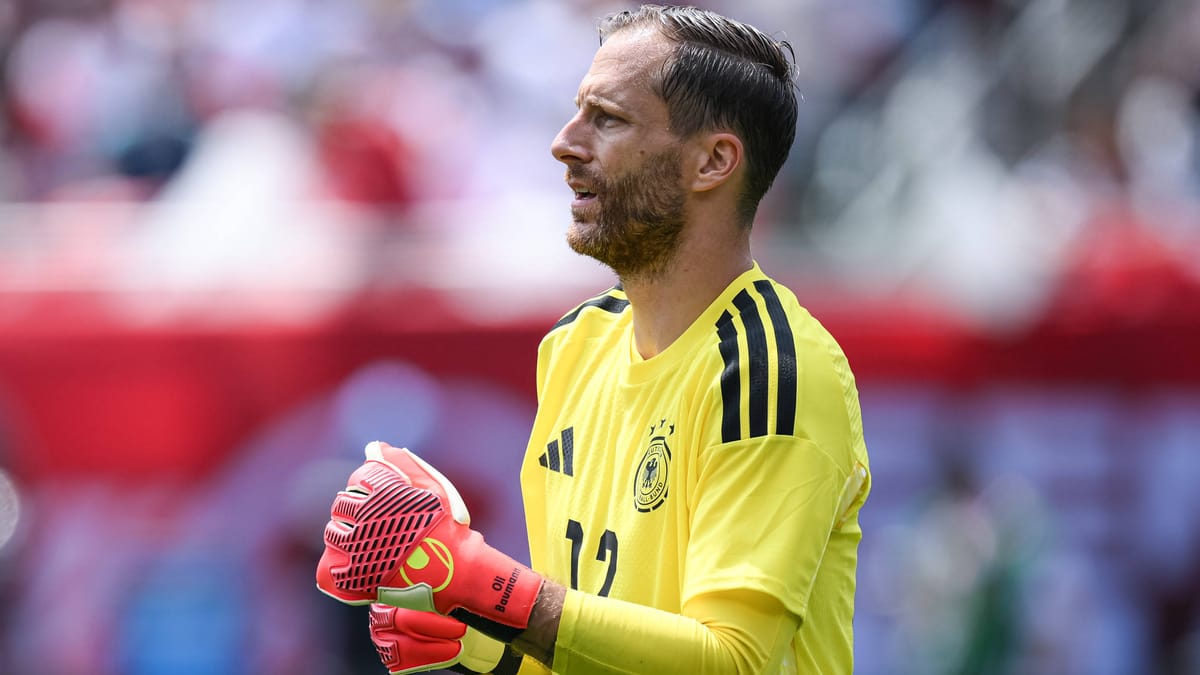 Bei der Frage zu Manuel Neuer stockt Oliver Baumann