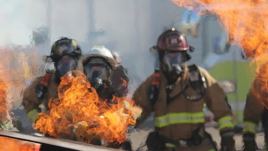 Mission Valley Friars fire: Blaze reported in San Diego neighborhood ...