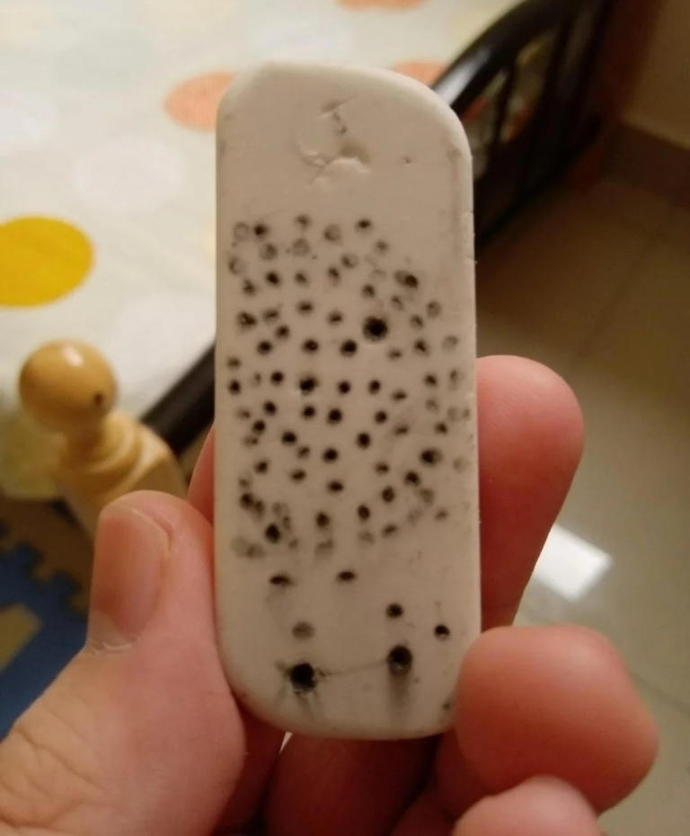 22 Classroom Relics That'll Unlock Core Memories And Make You Feel ...